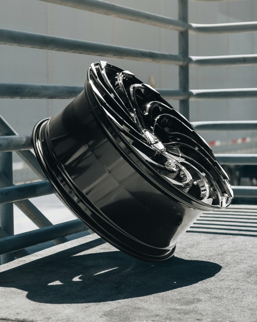 AZA-534 - Azara Wheels - King of Big Wheels