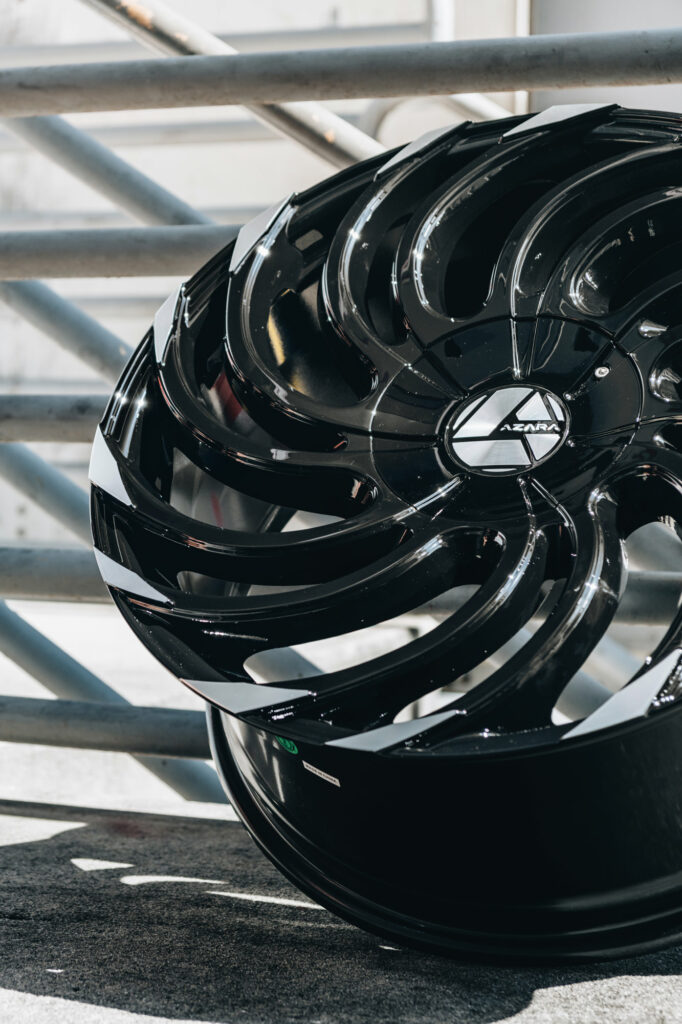 AZA-534 - Azara Wheels - King of Big Wheels